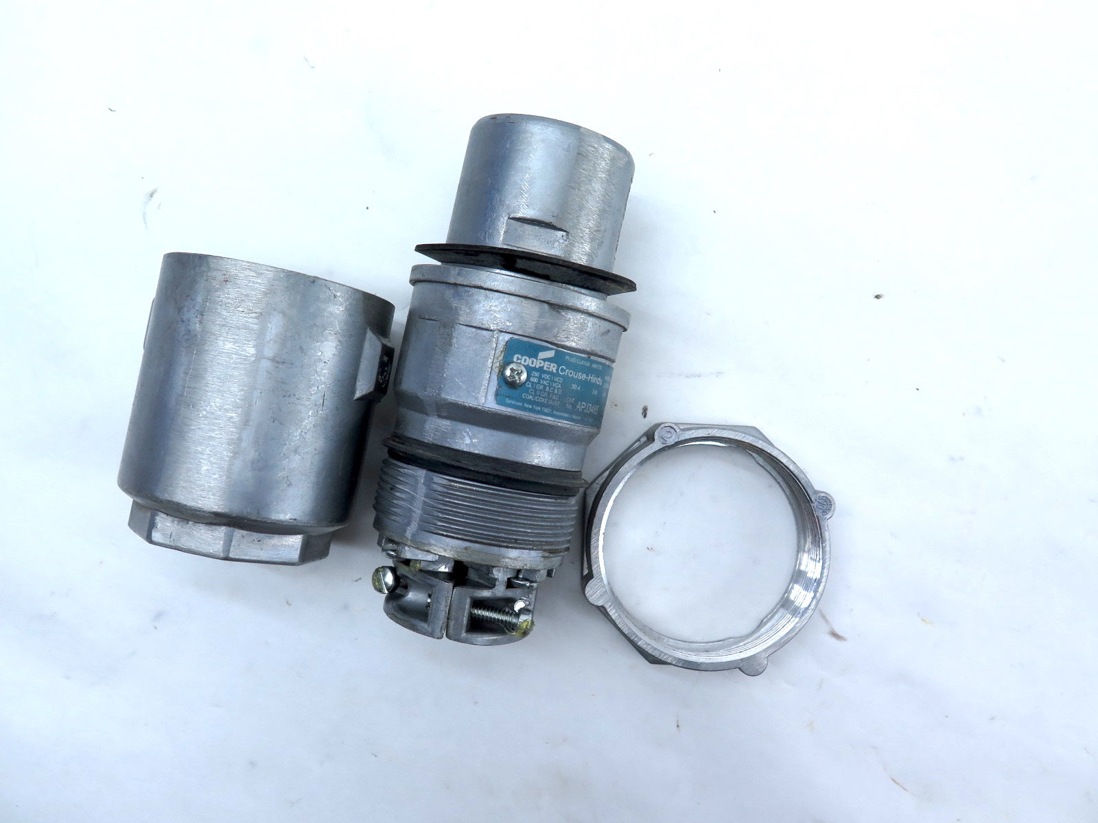 Cooper APJ3485 Sleeve Plug – Advance Operations