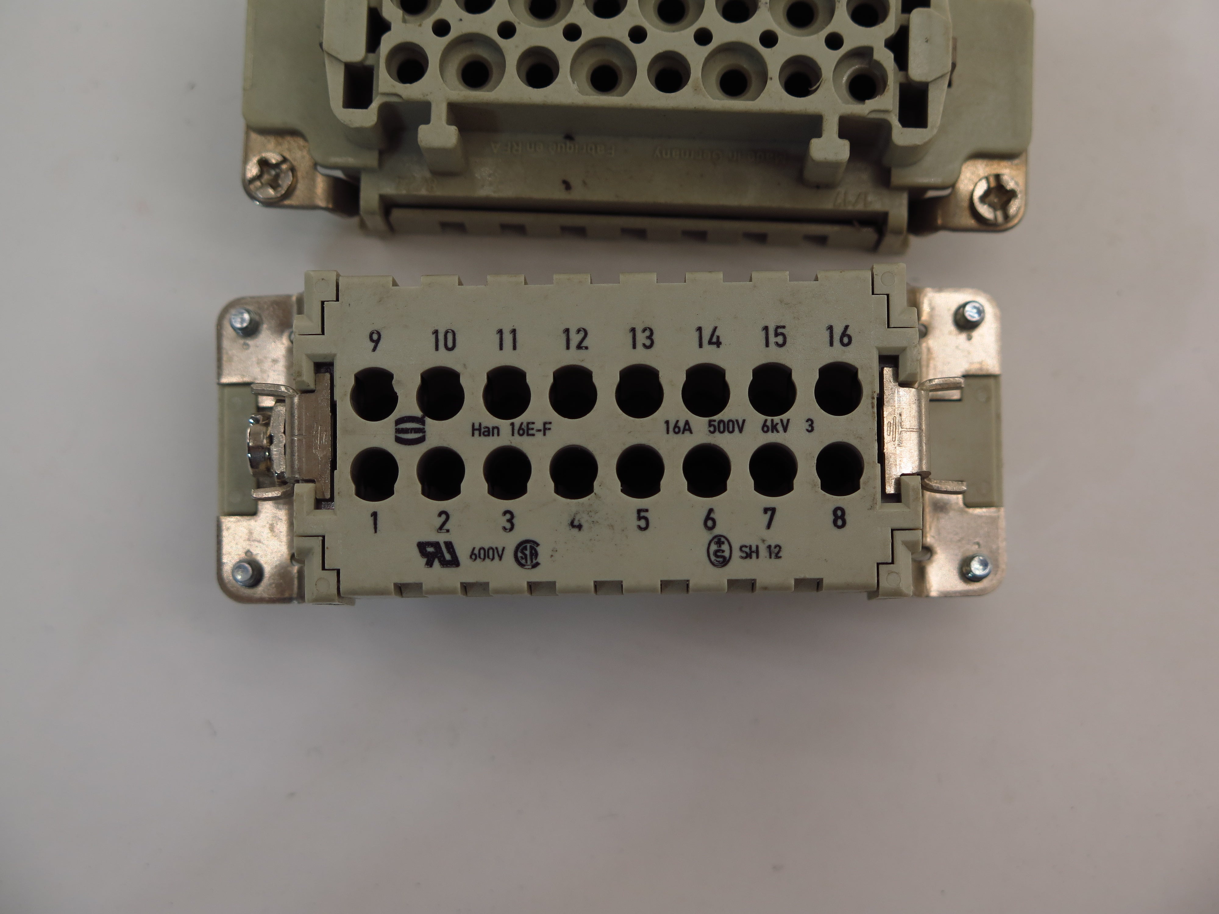 Harting HAN12E-F Connector 12 Pole 600V 16A Lot of 2 – Advance Operations