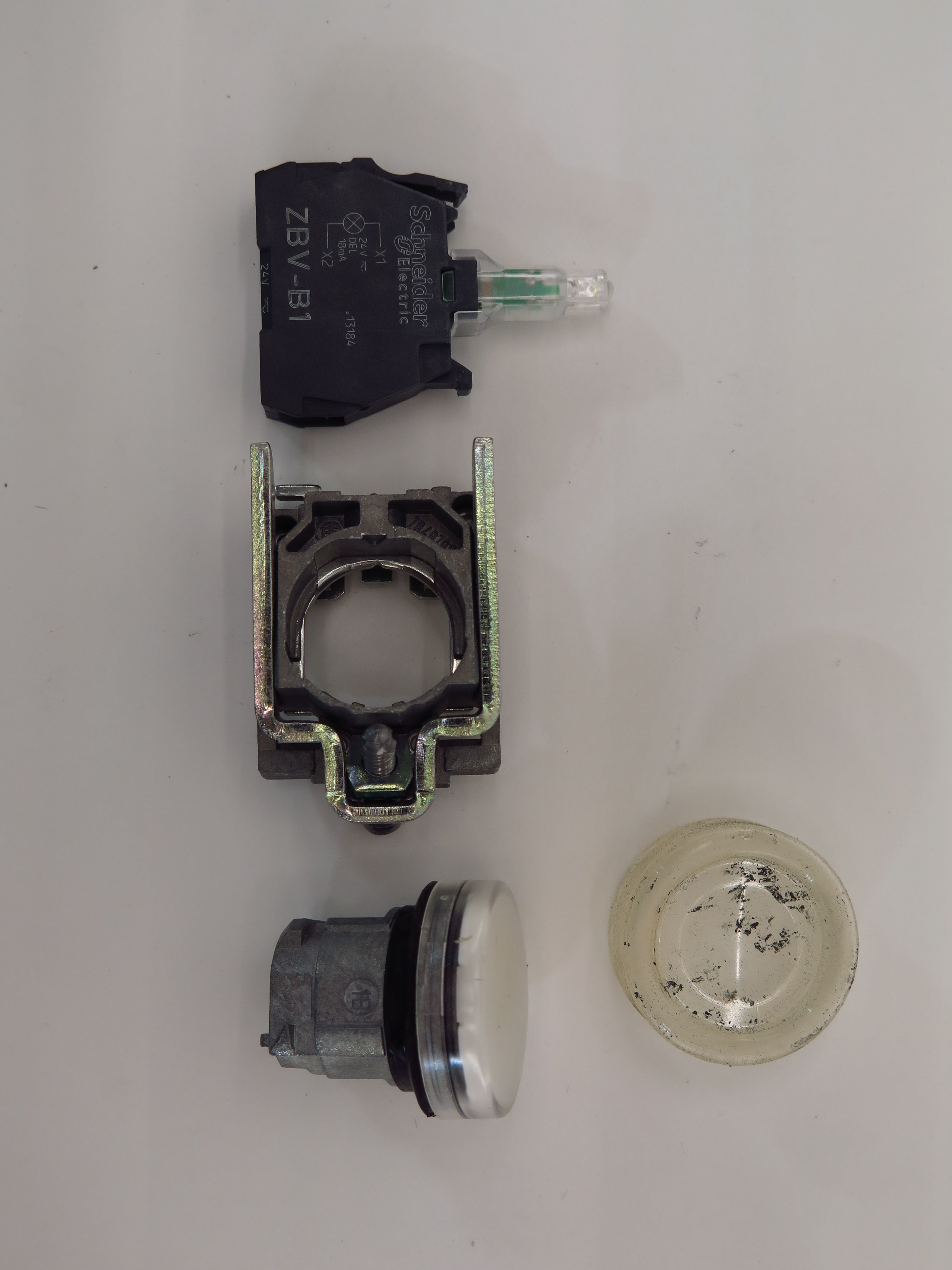 Schneider ZBV-B1 Lamp White LED 24V – Advance Operations