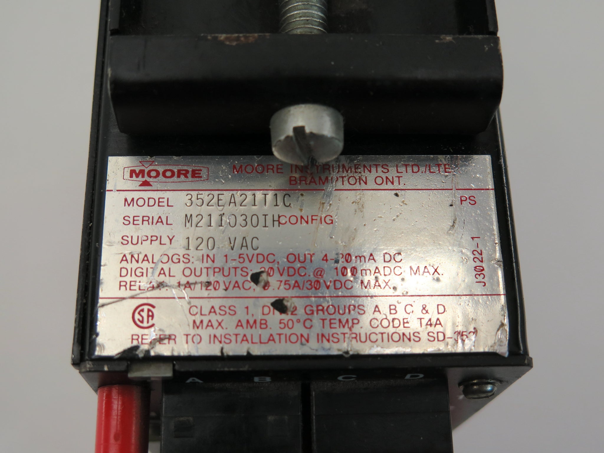 Moore 352EA21T1C Single Loop Digital Controller – Advance Operations