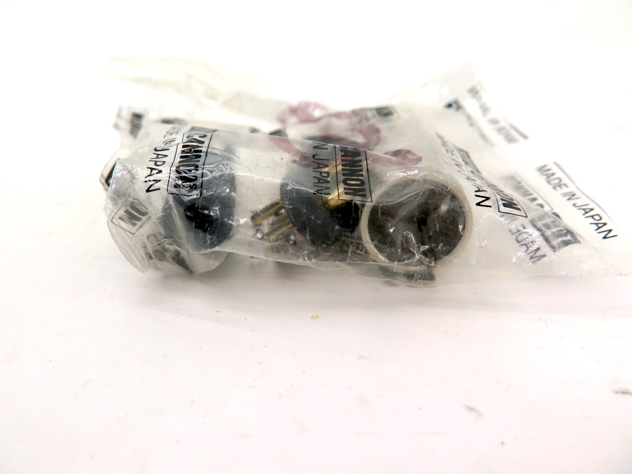 ITT Cannon XLR-3-120 Connectors – Advance Operations