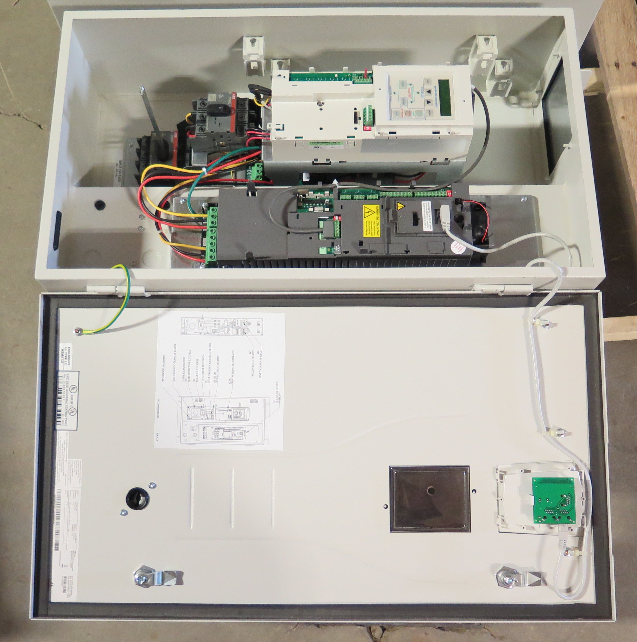 ABB ACH550-BDR-011A-6+B055+F267 Hvac AC Drive 10HP 500-600Vac 11A V2 M ...
