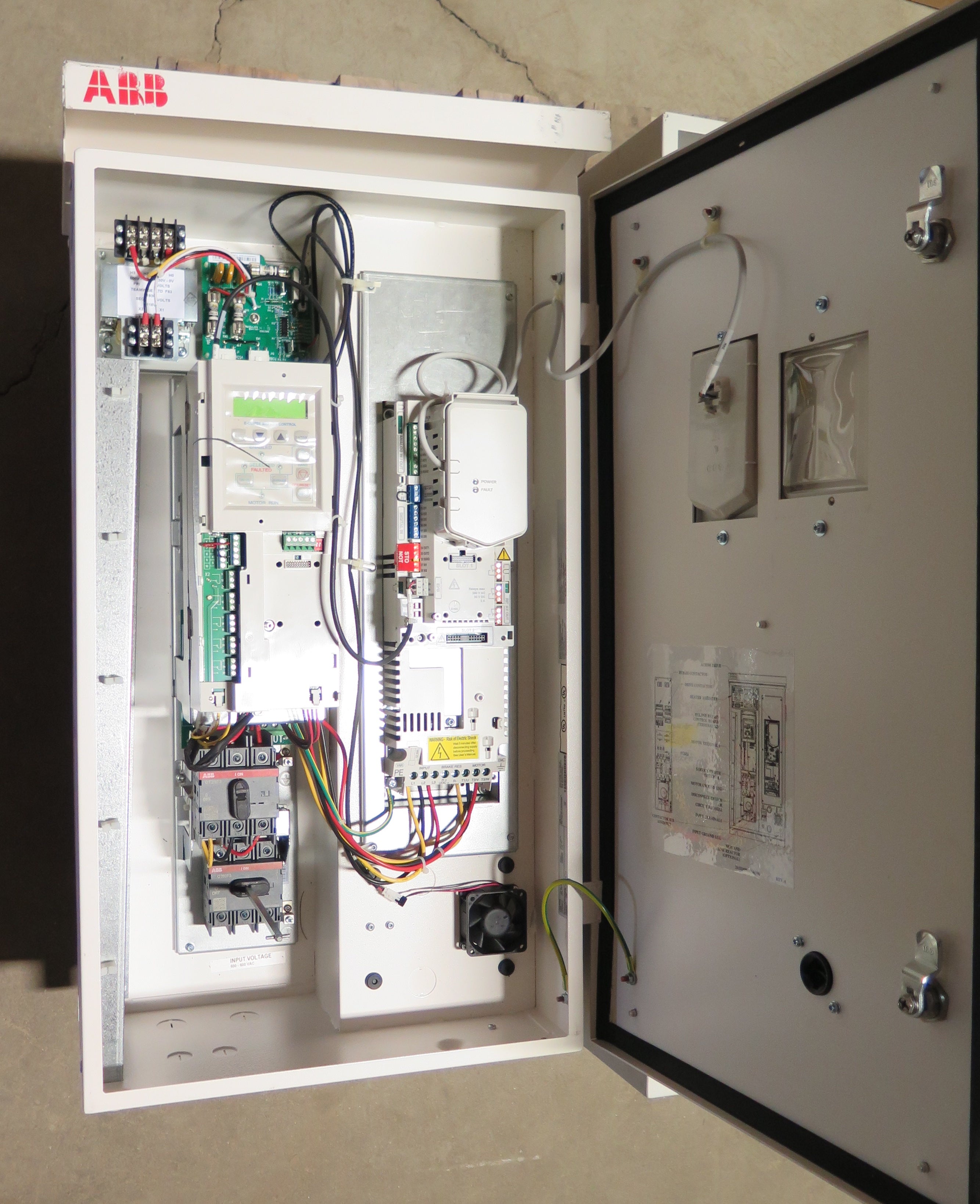 ABB ACH580-BDR-06A1-6+B058+F267 HVAC AC Drive 5HP 600VAc 6.1A Mint ...