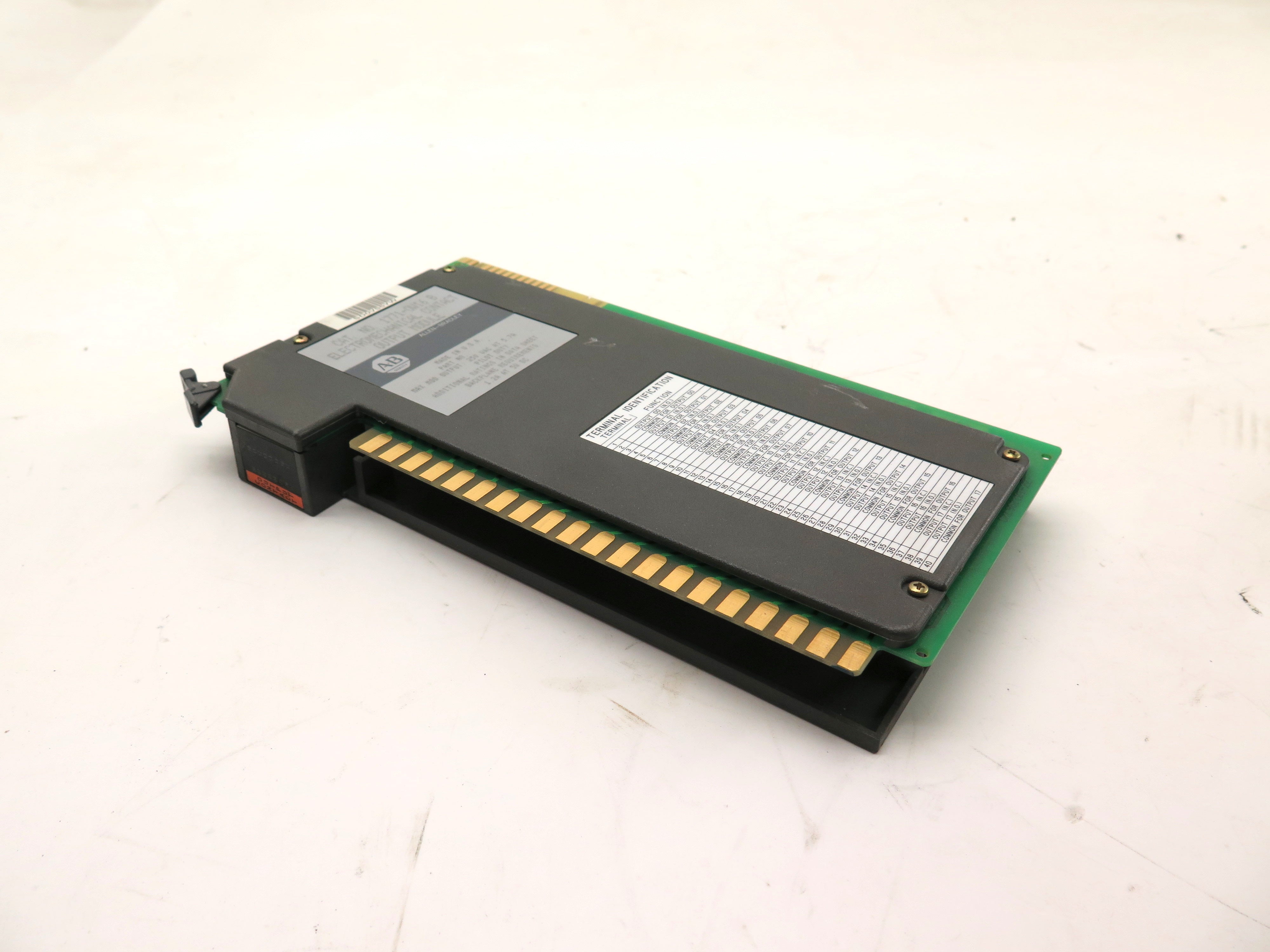 Allen-Bradley 1771-OW16 B Electromechanical Contact Output Module ...