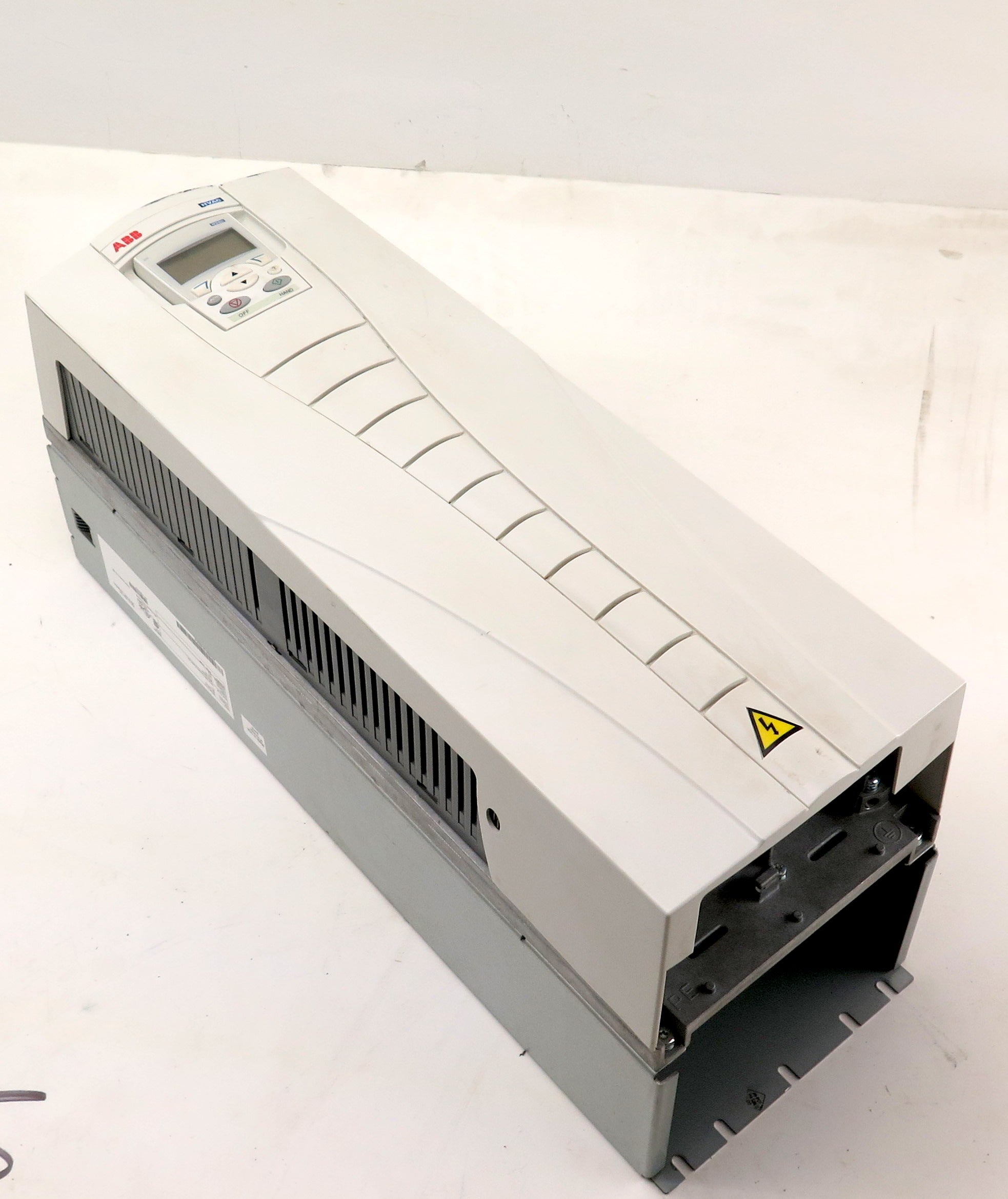ABB ACH550-U0-052A-6 AC Drive 50HP 500-600V 52A 3PH – Advance Operations