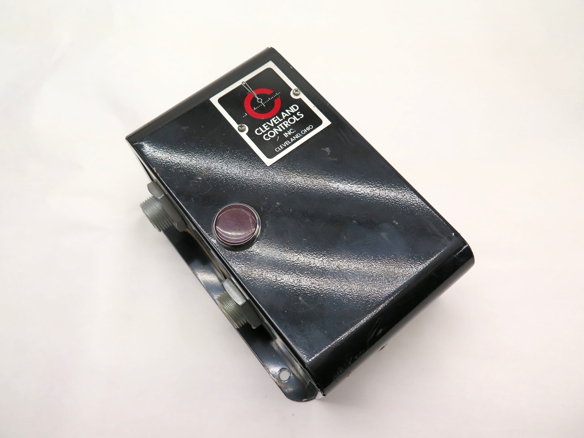 Cleveland Control AFS-952 AirSwitch (NO Lamp & Relay) – Advance Operations